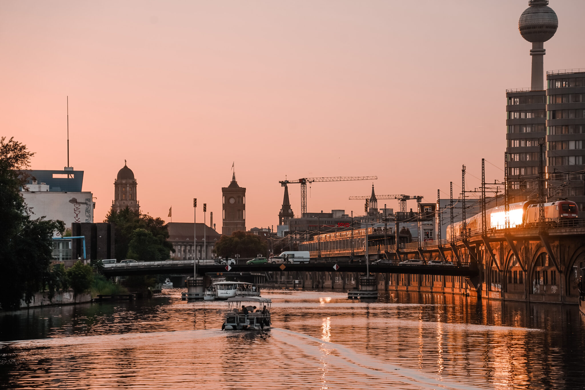 20 most Instagrammable places in Berlin - Photo guide to Berlin